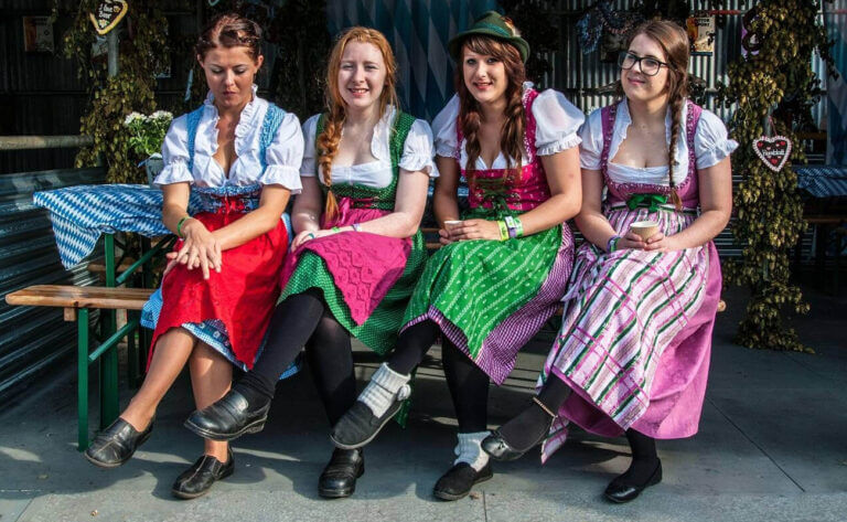 What Patterns Are Typical for Authentic Dirndls? - Alpen Lederhosen